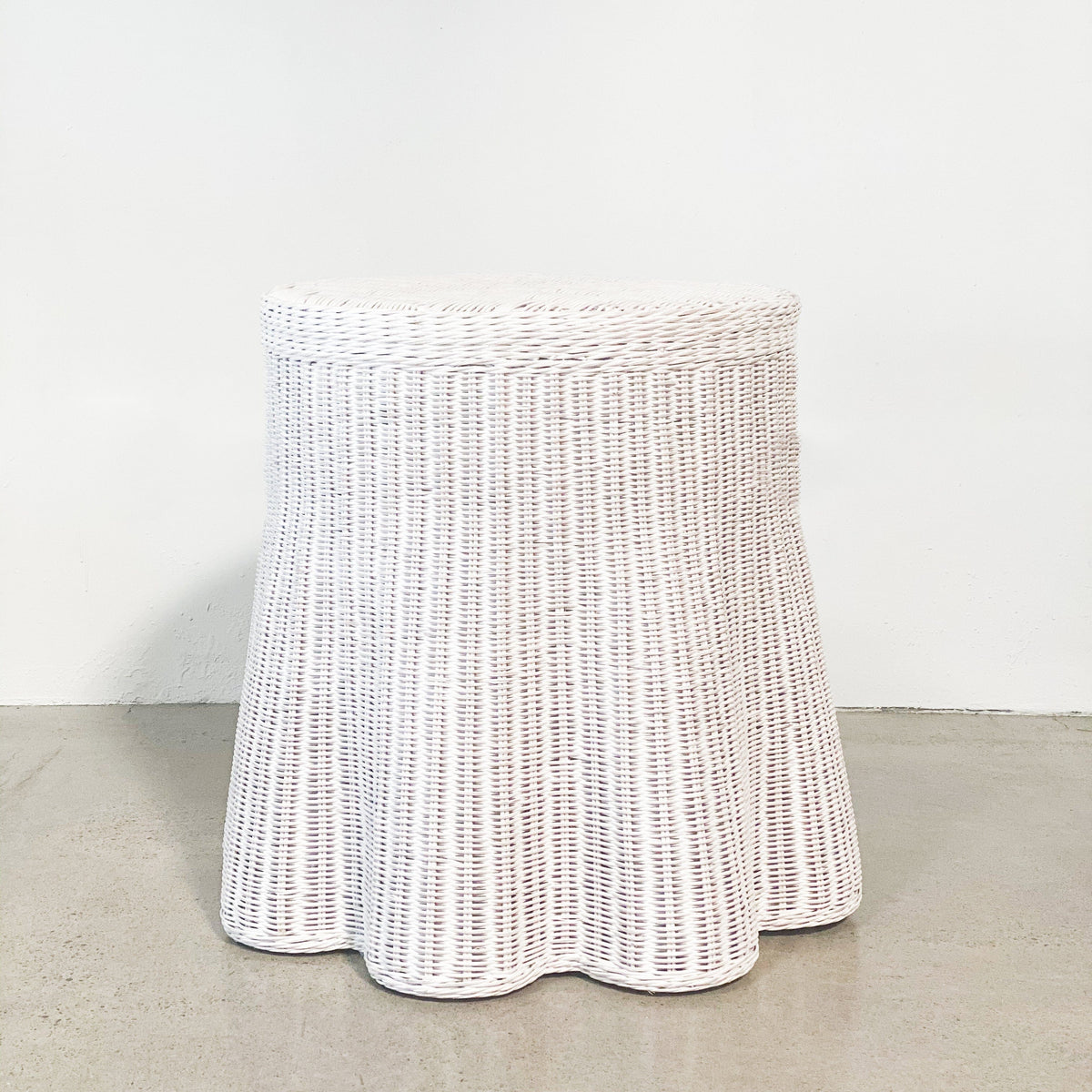 Scallop Wicker Side Table – Shop at Maison
